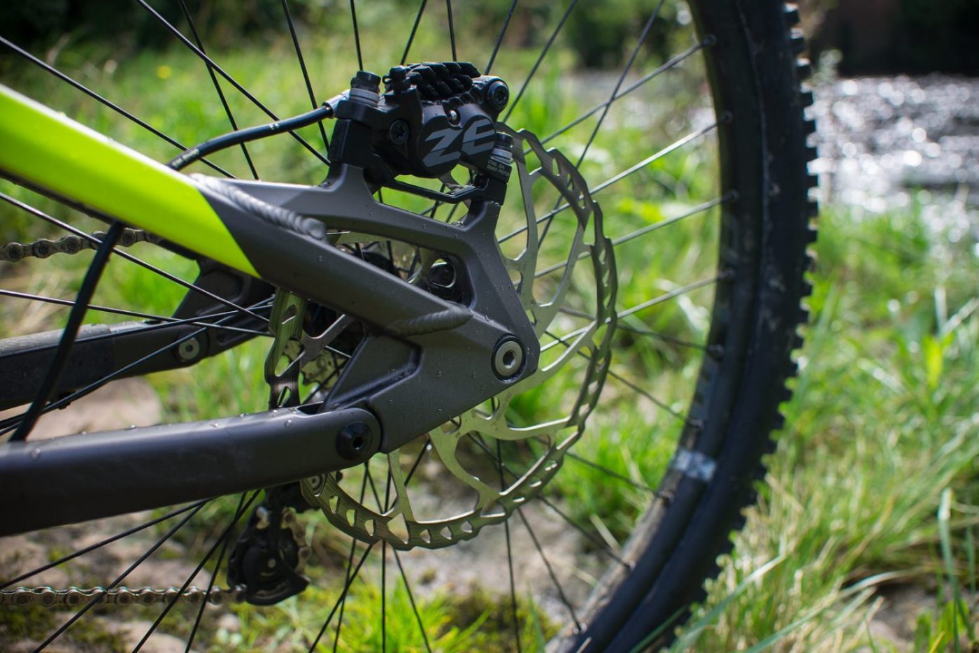 The Vitus Dominer - a downhill bike that doesn't cost a fortune