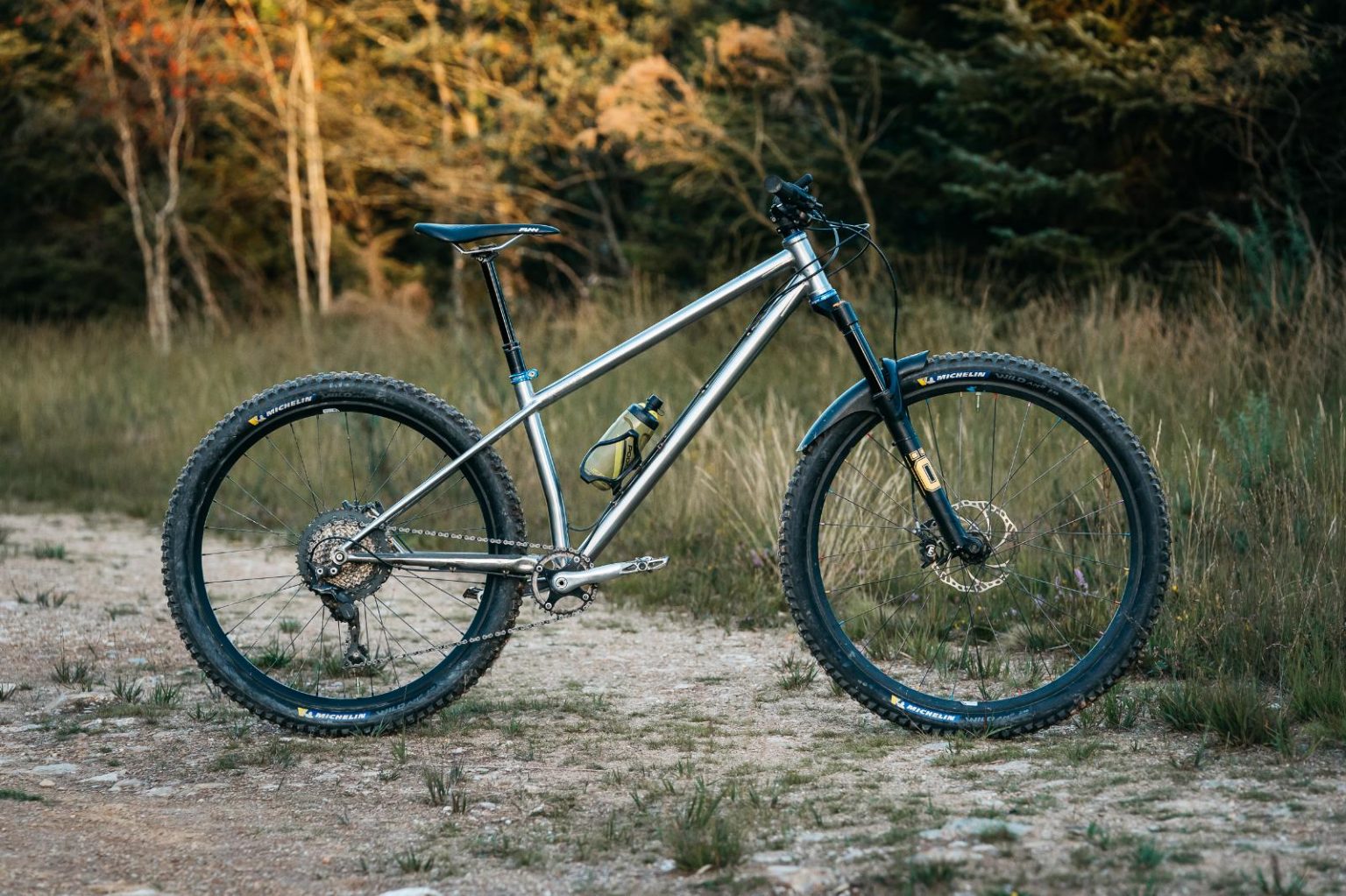 REVIEW: Commencal Meta HT AM Essential