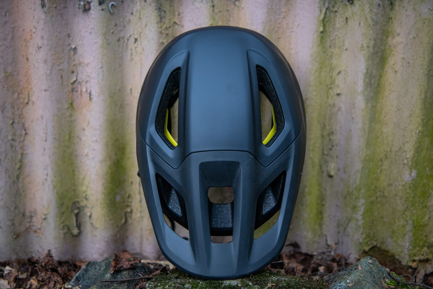 First Look Review : Pete's Specialized Camber Helmet.