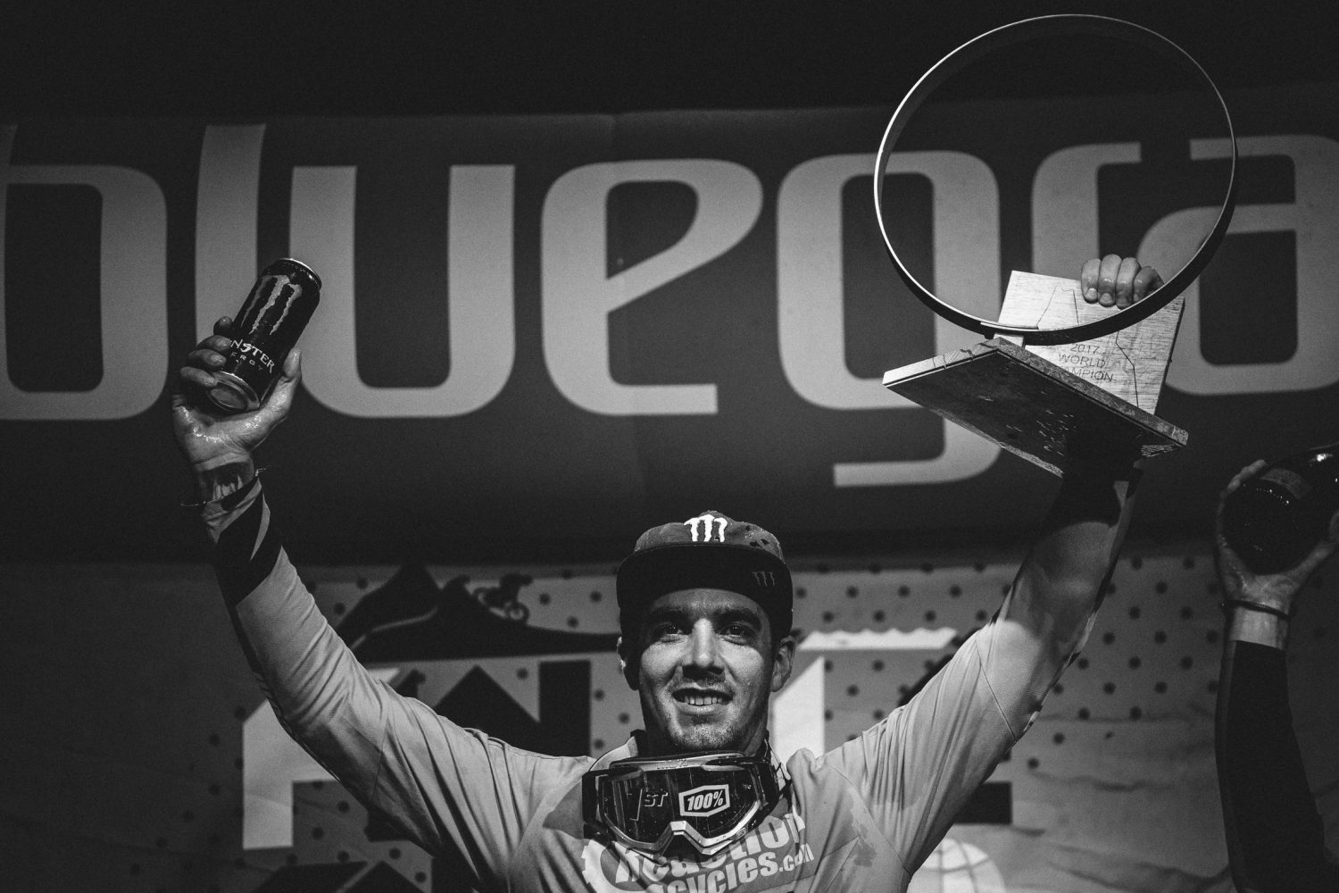 Sam Hill is Your Men’s 2017 Enduro World Series Champion. - Wideopen ...